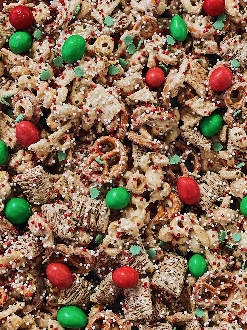 Christmas Candy Crunch - Fashion Kitchen